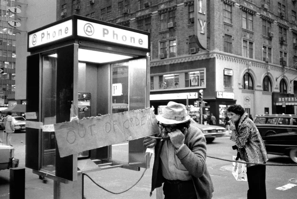 അർബൻ ലെൻസ്: കാരി ബോറെറ്റ്സ് 70, 80, 90 കളിലെ NYC തെരുവ് ജീവിതം ഓർക്കുന്നു 14412_1