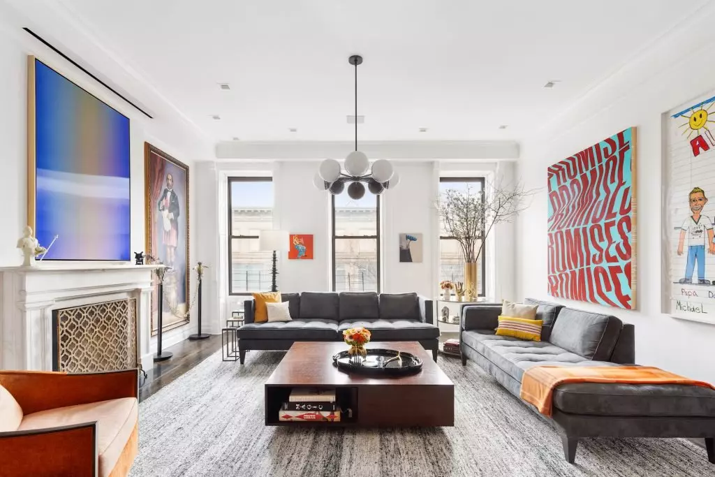 Neil Patrick Harris dan David Burtka menjual rumah bandar Harlem yang disenaraikan dengan harga $7.3J