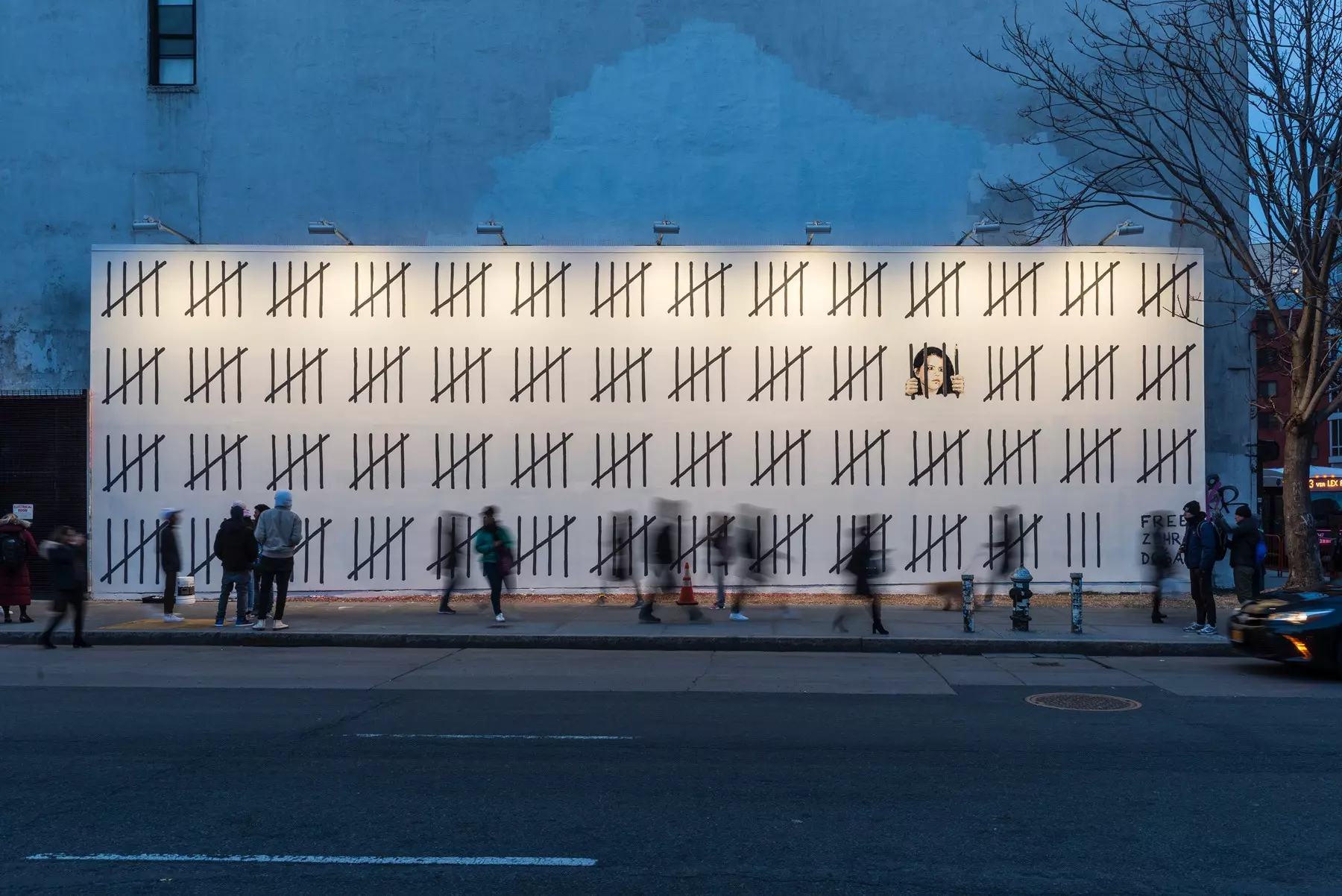 Banksy odsłania mural w historycznym Houston Bowery Wall protestujący przeciwko uwięzieniu tureckiego artysty 14458_2