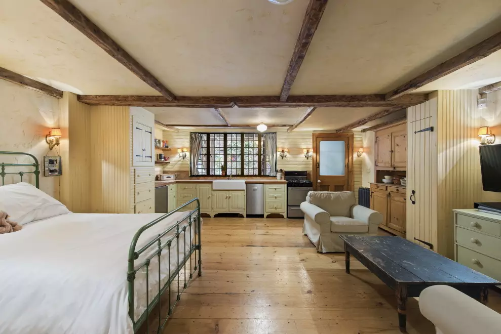 105 West 11th Street, Keith McNally, Llistes interessants, Greenwich Village, Interiors, celebritats, xef famoso, cuines, casa adossada de Manhattan en venda,