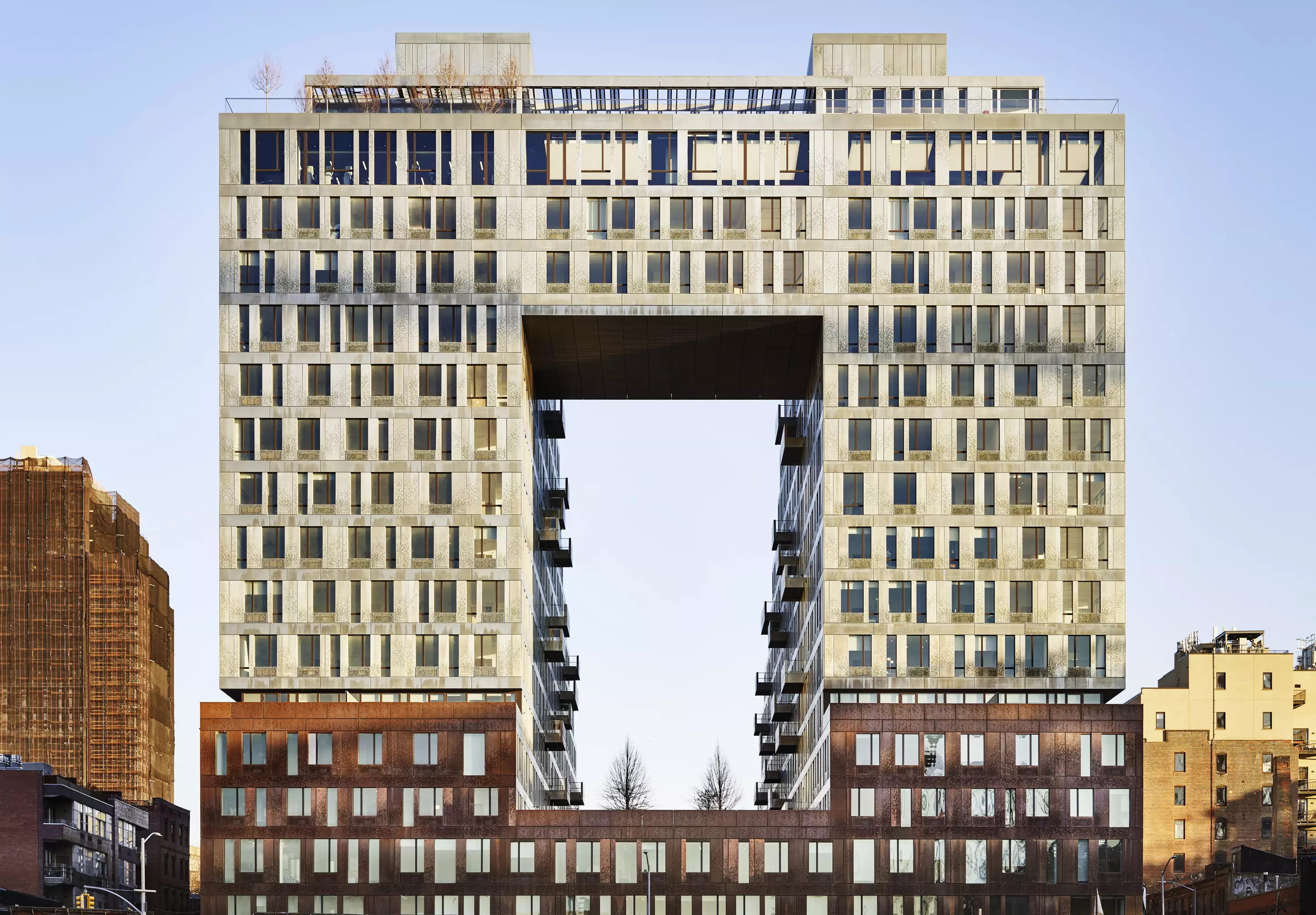 იხილეთ SHoP Architects-ის დომინოს გაქირავების კოშკის ახალი ფოტოები კენტ 325-ში 14913_1