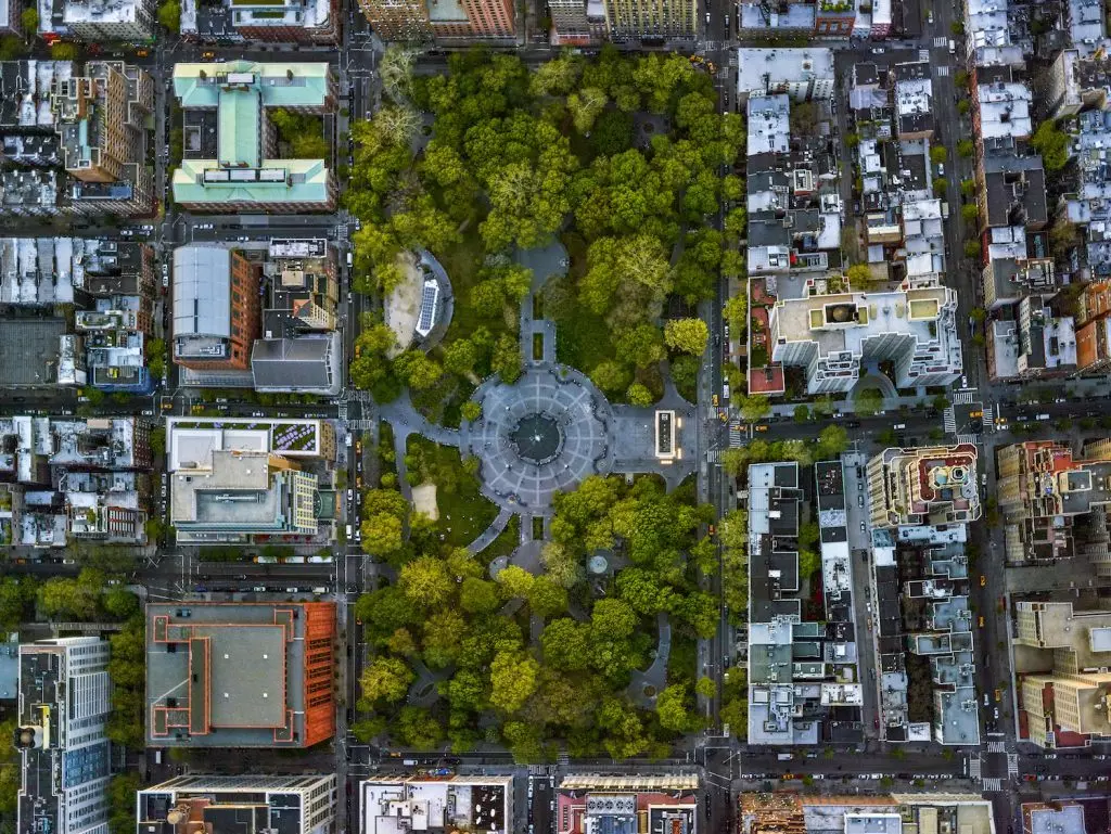 D'Urban Lens: De Pilot-gedréinte Fotograf Jeffrey Milstein leet sech eraus fir NYC vun uewen z'erfaassen 15111_8