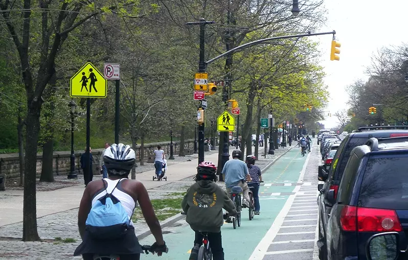 Les premières pistes cyclables crosstown de New York proposées pour Midtown 15189_1