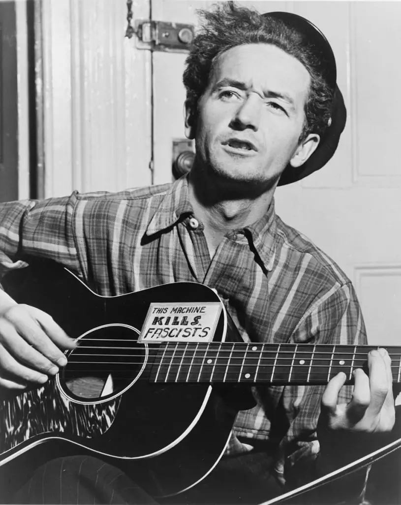 Nuo pirmosios Niujorko bendruomenės iki Woody Guthrie: Jūros vartų istorija 152_4