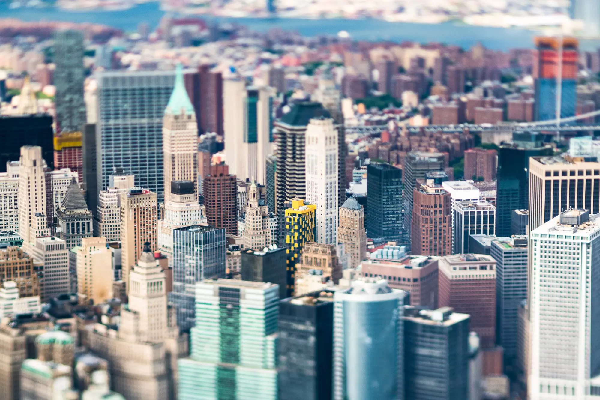 Њујорк со големина, Џаспер Леонард, фотографија со навалување, воздушна фотографија во Њујорк