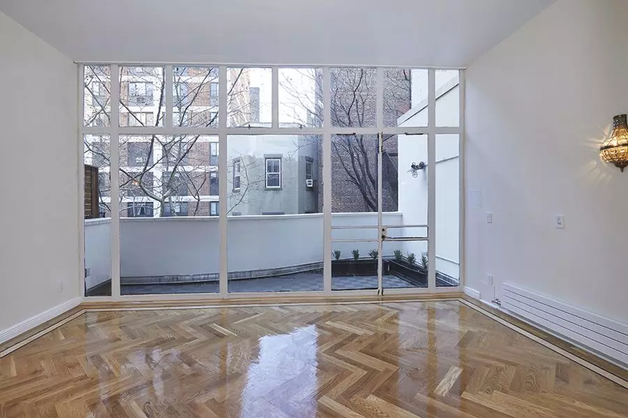 Дом Уільяма Лесказа, Уільям Лесказ, 32 East 74th Street, Fox Residential