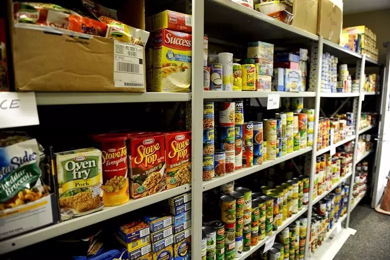 Bancos de alimentos de Nova York enfrentam escassez antes do Dia de Ação de Graças 15822_1
