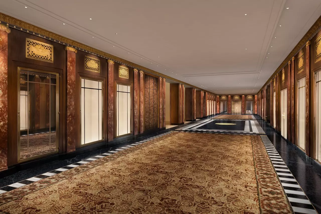Waldorf Astoria-opknapping, Skidmore Owings & Merrill, Anbang Insurance Group, Pierre-Yves Rochon