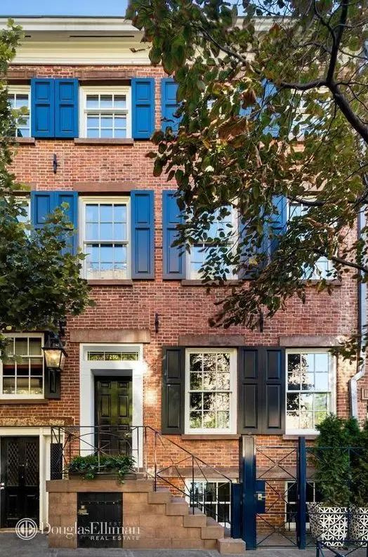 La casa adosada de West Village de Courtney Love se alquila por $ 11.25 millones después de un cambio de imagen elegante 15937_2