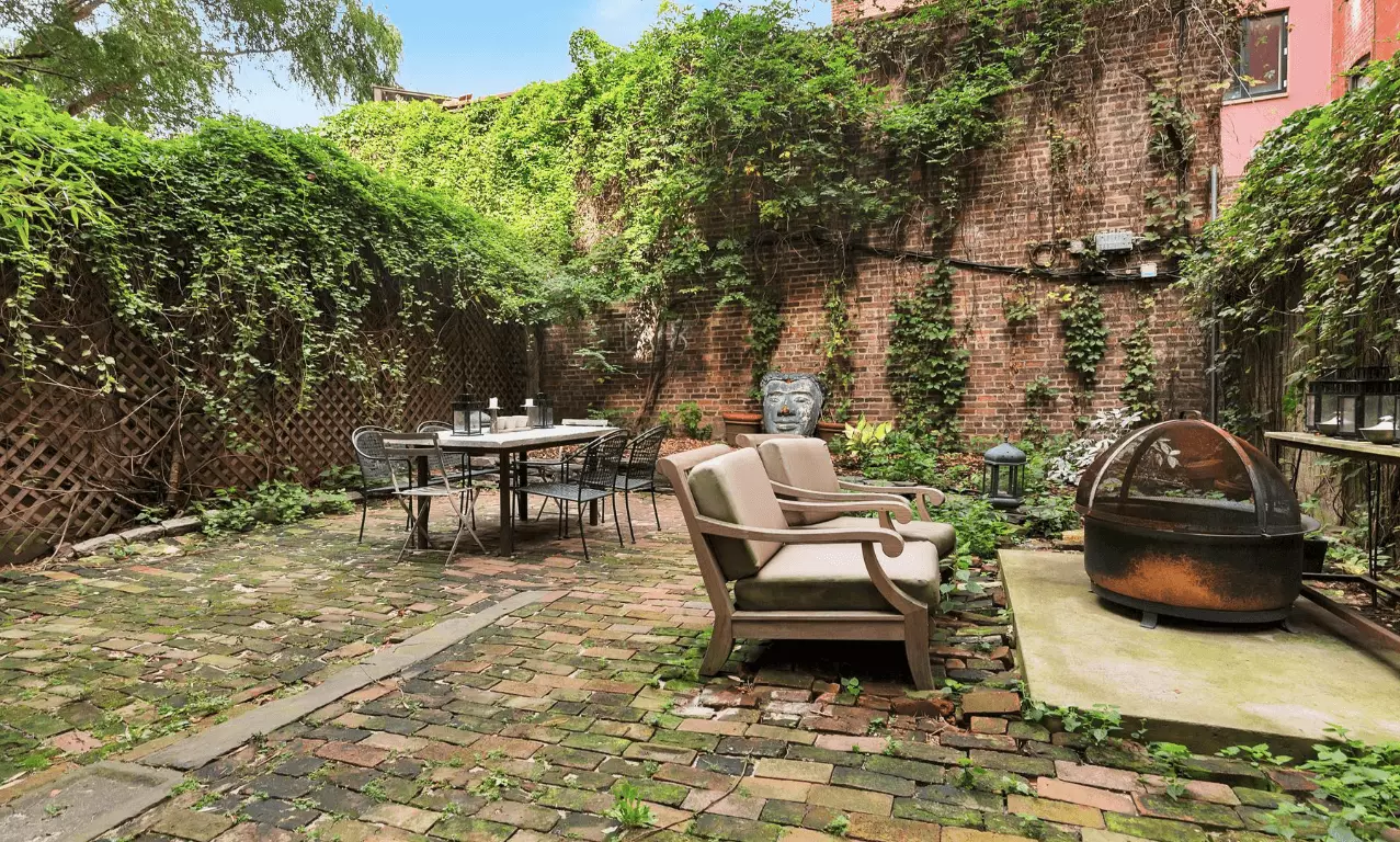 Globalt interiør og en hage på 1000 kvadratmeter setter denne maisonetten på $1,8 millioner i East Village i en klasse for seg selv 16138_5