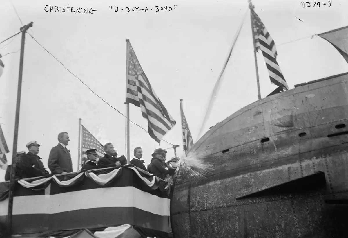 Немецкая подводная лодка, центральный парк, день свободы, 1917 год.