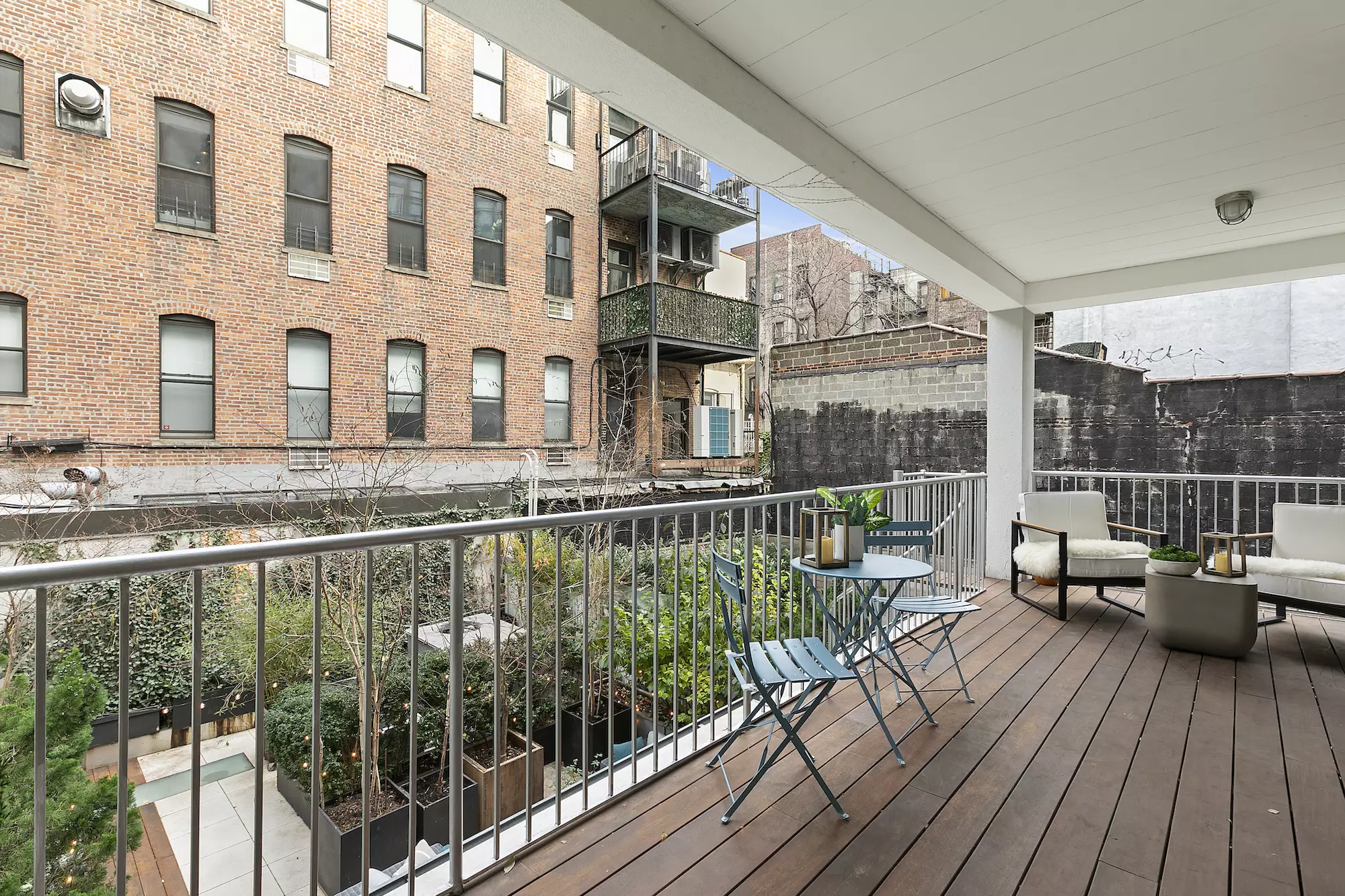 Дуплекс East Village з мрійливим садом і балконом просить 3,5 мільйона доларів 1620_11
