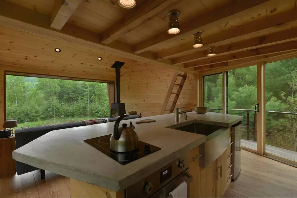 Antony Gibbon, rumah pohon Catskills, airbnb, Catskills liburan rumah pohon, Woodstock