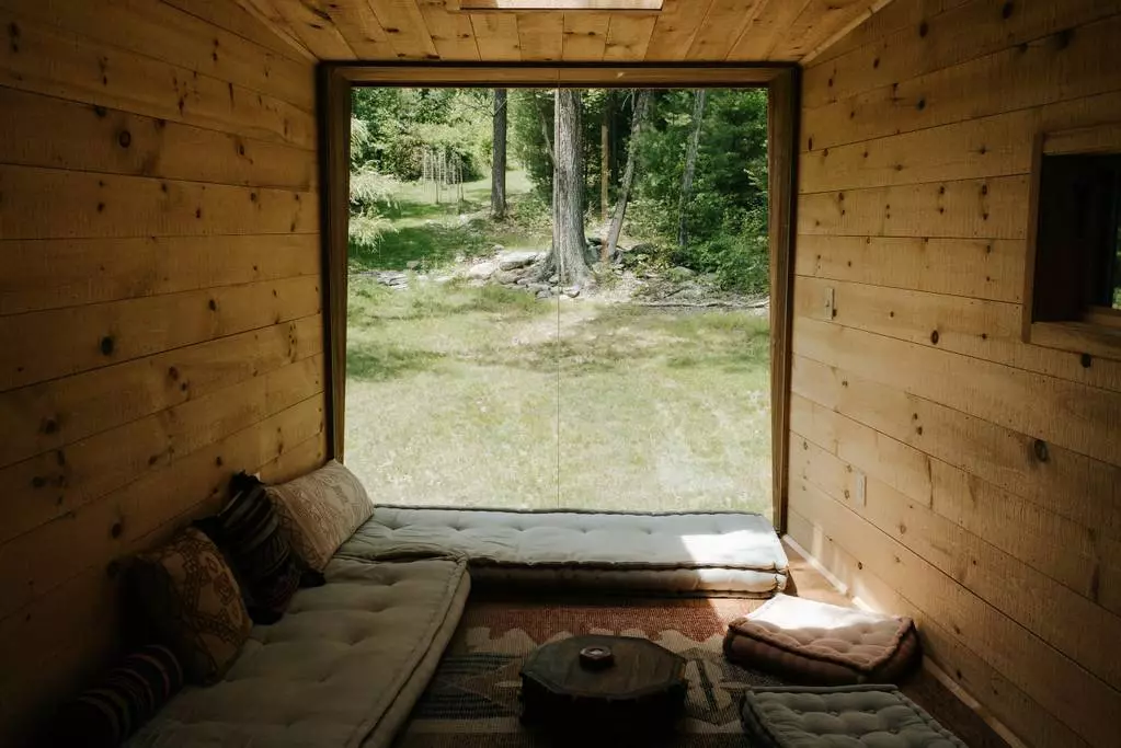 Antony Gibbon, cabane dans les arbres catskills, airbnb, vacances dans la cabane dans les arbres catskills, woodstock