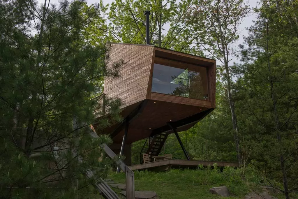 Ova osamljena kućica na drvetu Catskills može biti jedan od najzgodnijih bijega na odmoru ikada 16349_2