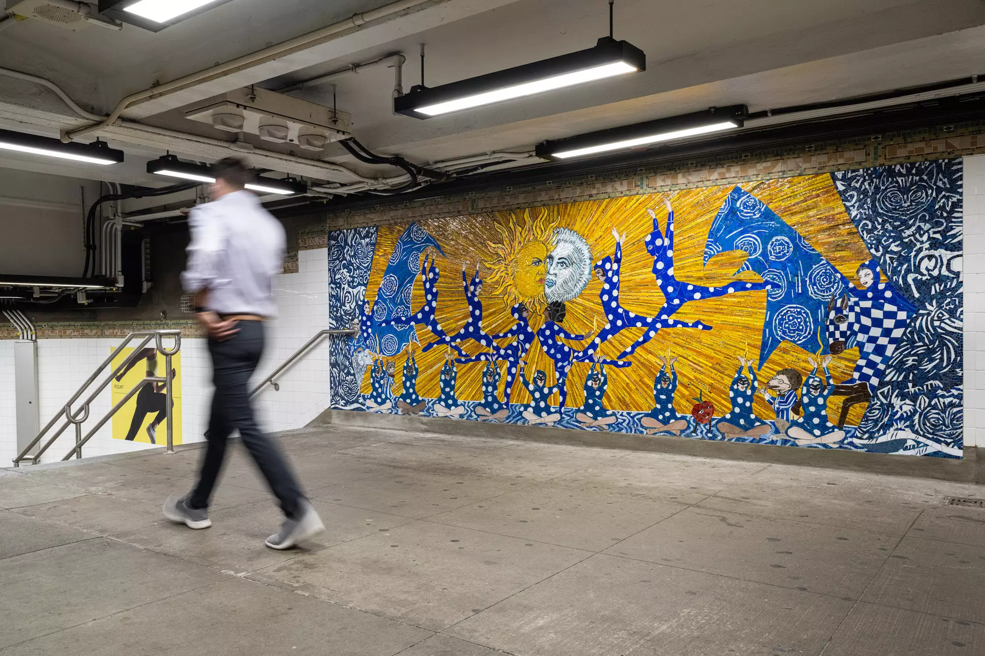 MTA เปิดตัวกระเบื้องโมเสครถไฟใต้ดินใหม่สีสันสดใสที่สถานีรถไฟ Bedford และ 1st Avenue L 1635_6