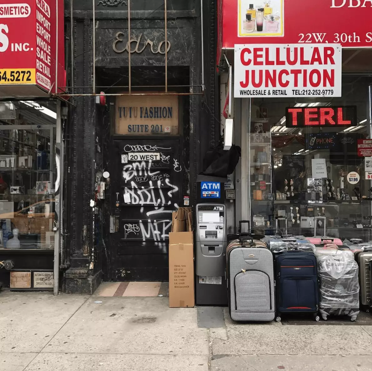 Urban Lens: Dokumentácia miznúcich bankomatov v New Yorku 16396_4