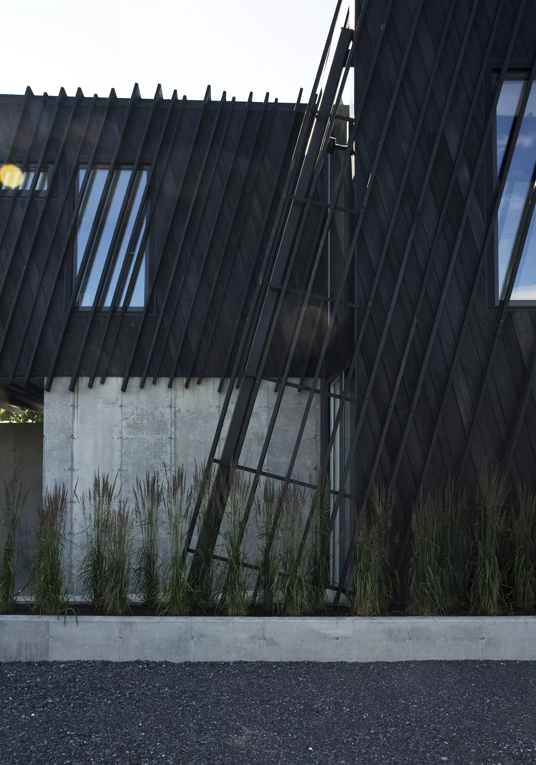 „Dům na rukávech“ z Hudson Valley, obklopený 15 akry zvlněných luk, žádá 2,1 milionu dolarů 16780_4