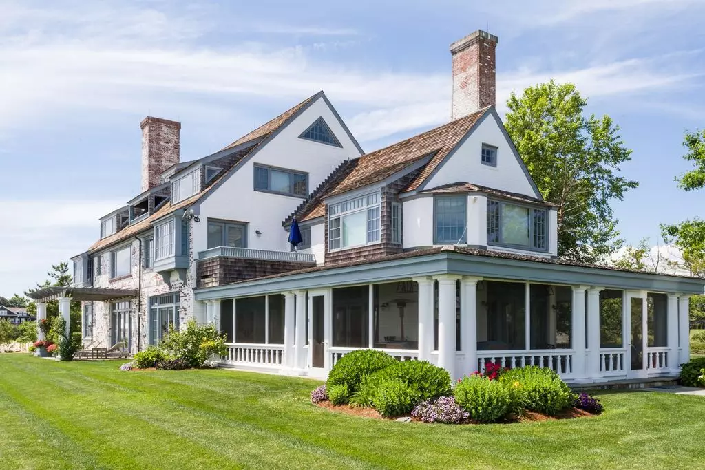 Katharine Hepburn mantan waterfront Connecticut estate sadean $11,5M 16811_5