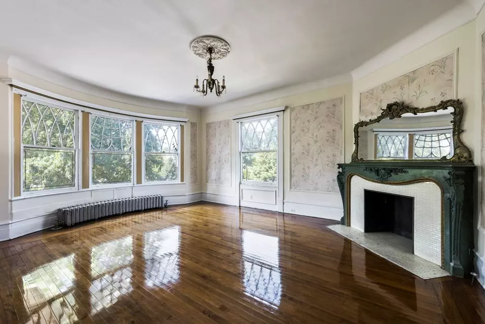 1305 Albermarle Road, Prospect Park South, Michelle Williams, Brooklyn, Brooklyn Townhouse, Historic Home, Townhouse, Record Brooklyn Presyo, cool na mga listahan