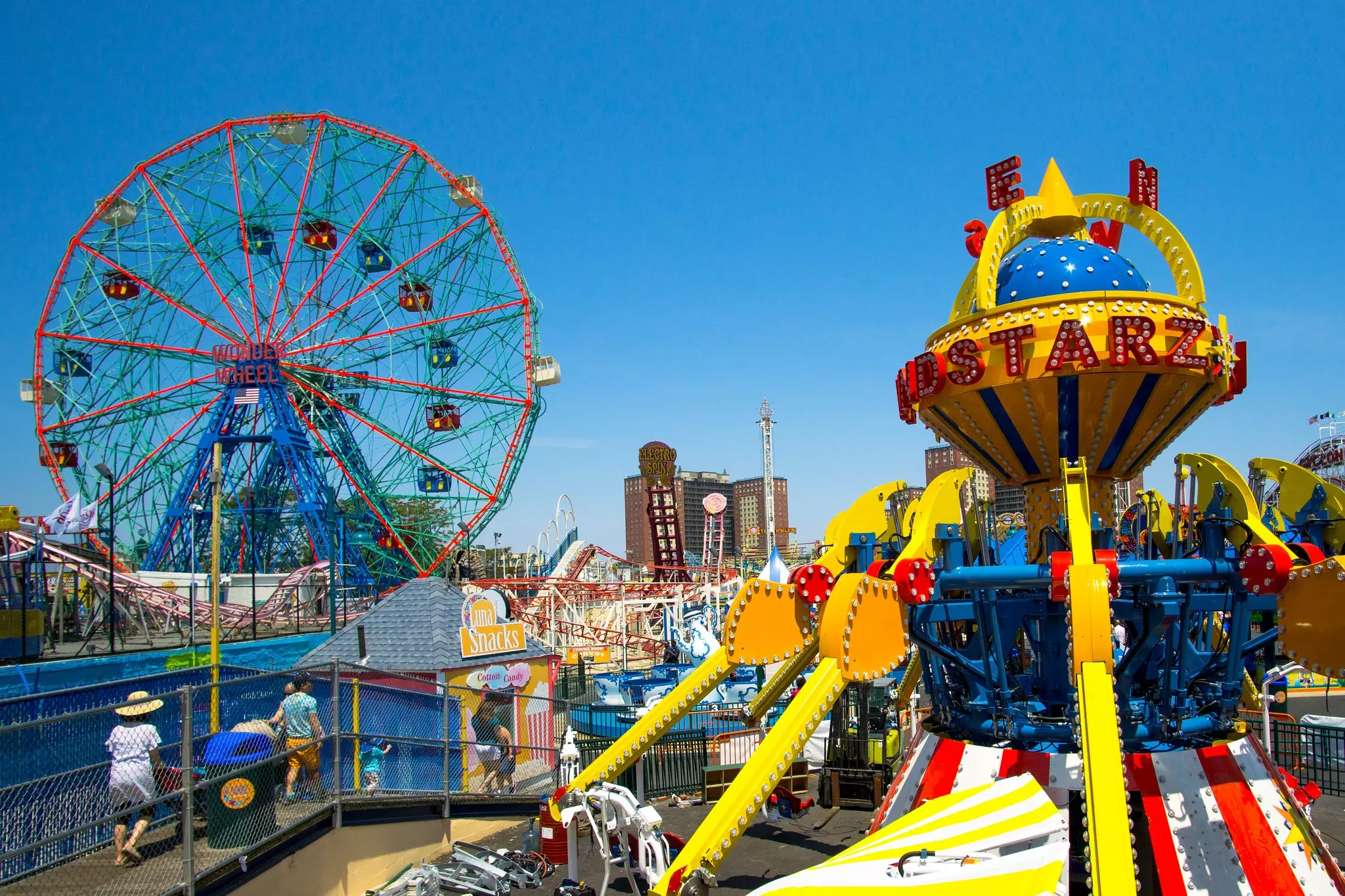 Oslavte Coney Island tuto sobotu bezplatnými akcemi v parku Deno’s Wonder Wheel Park 17108_1