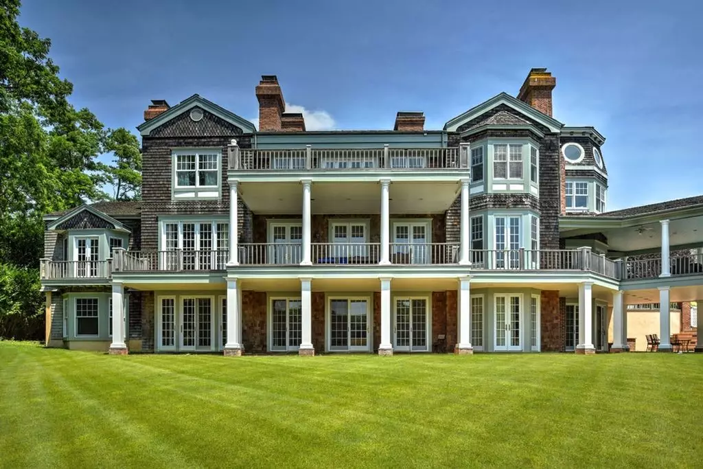 Aktor 'Hercules' Kevin Sorbo ngirangan harga perumahan raksasa Hamptons na janten $ 6,5 juta 17205_22