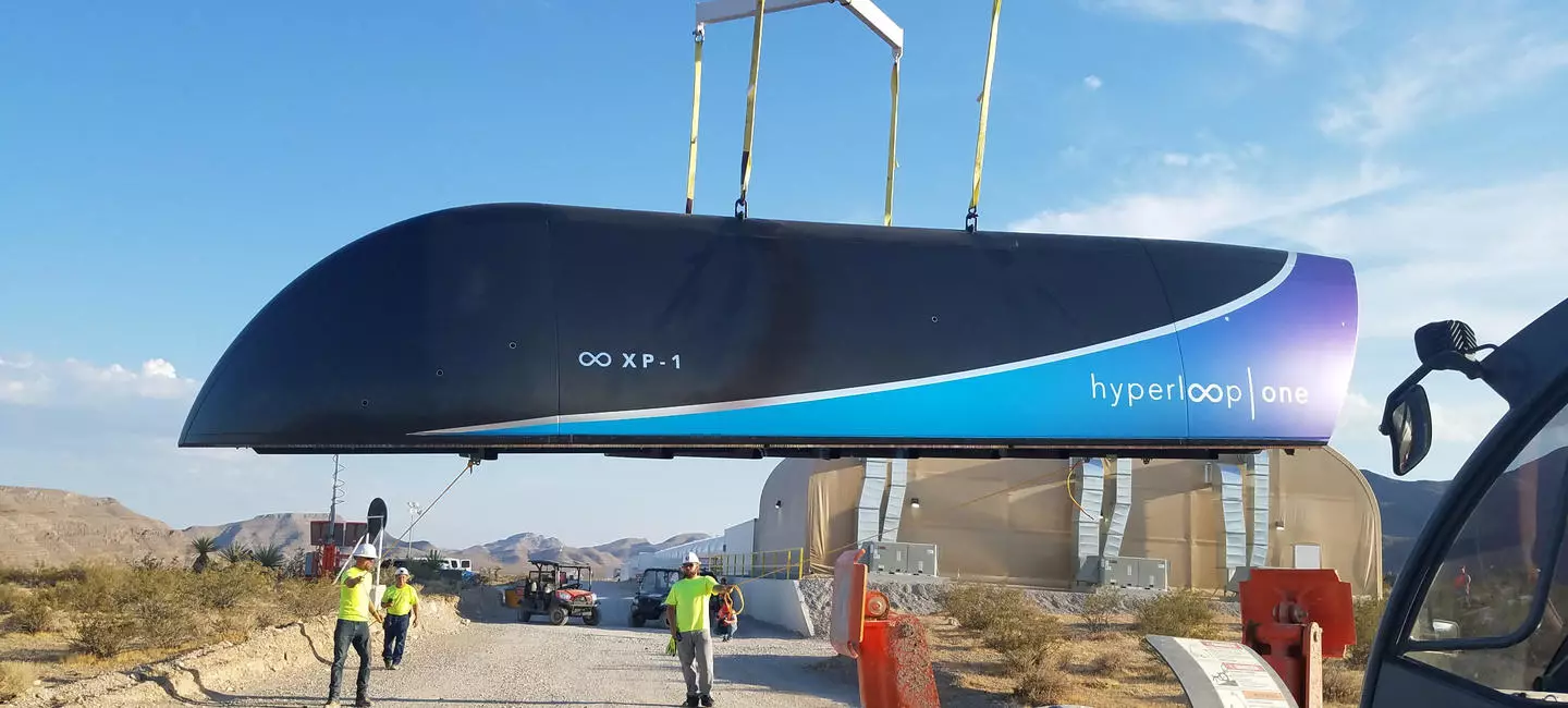 Ilon Maskning aytishicha, u NYC va DC o'rtasida Hyperloop One qurish uchun 