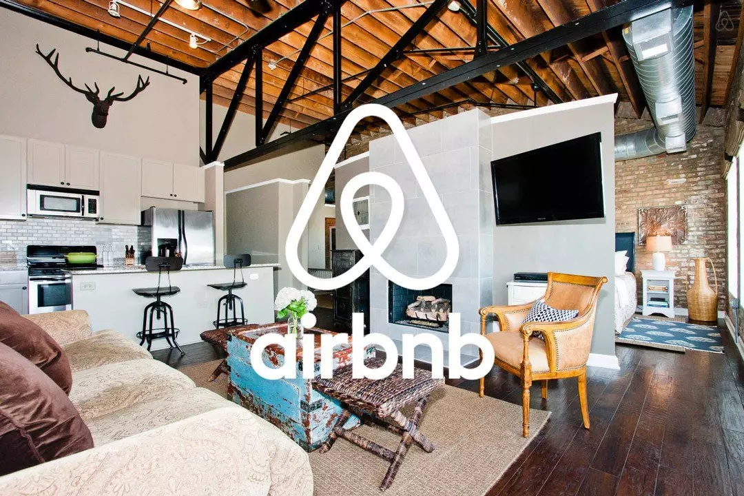 La nova línia directa permet als llogaters informar de fitxes il·legals d'Airbnb 17741_1