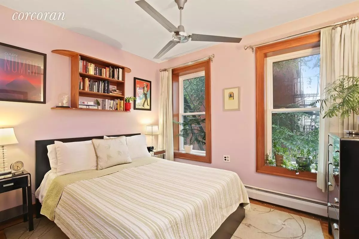 Carroll Gardens duplekss ar privātu ieeju un papildu pagrabu prasa USD 1,5 miljonus 17749_6