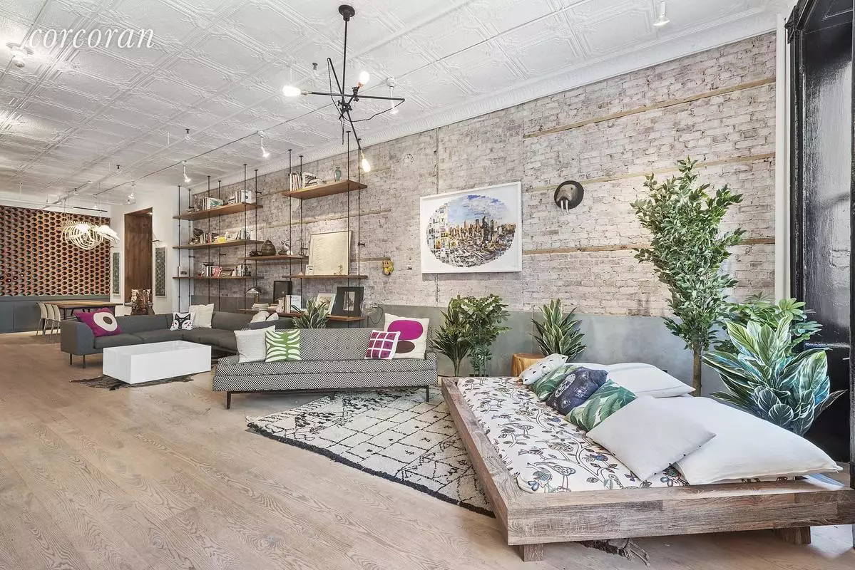 Raad Studio gut ya sake gyara wannan ƙayataccen ɗakin kwana na Tribeca, yanzu yana neman $3.7M 18192_1