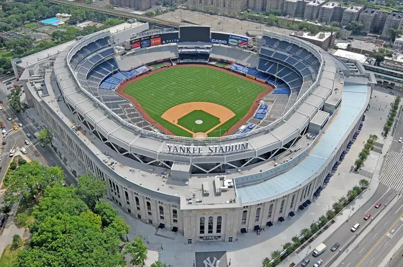 Yankee Stadion parkından uzaqlaşan şəhər, yüksək yaşayış binalarının lehinə vəd edir 18198_1