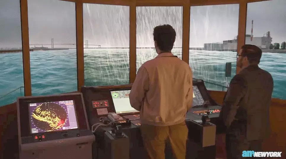 Ua ntej ntaus Harbor, NYC Ferry tus thawj coj tsheb ciav hlau nrog lub nkoj simulator 18369_1