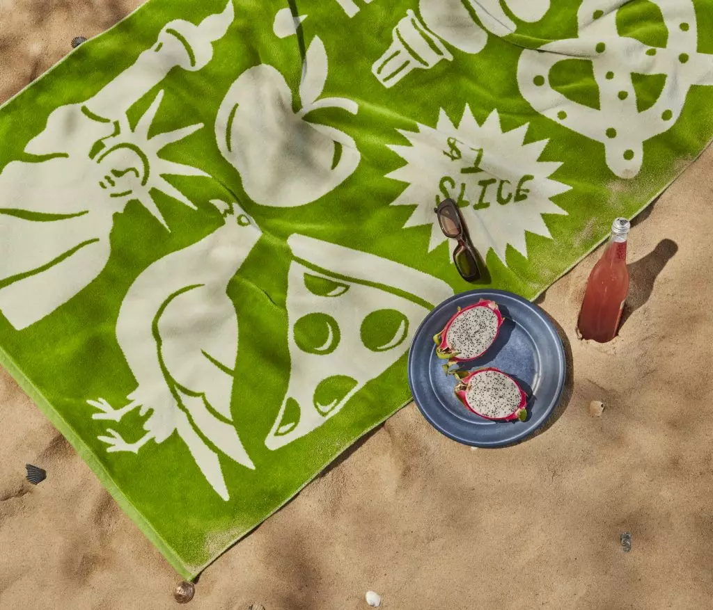 Η νέα συλλογή πετσετών της Brooklinen φέρνει τα εικονίδια της Νέας Υόρκης στην παραλία