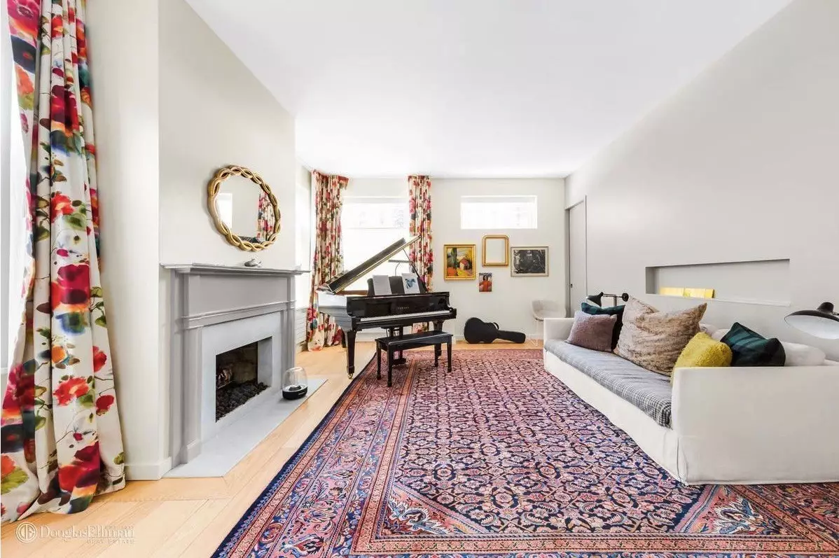 $5.8M Financial District duplex off a cobblestone street come with a highly, open layout 18409_3