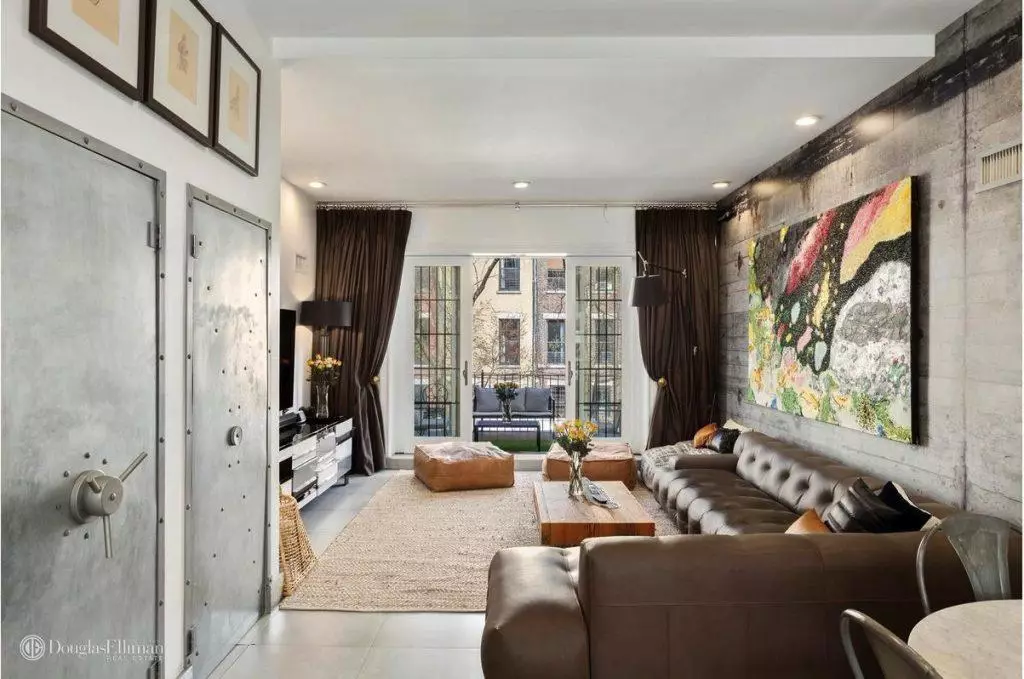 時髦、翻新的西哈萊姆聯排別墅以 450 萬美元的價格上市