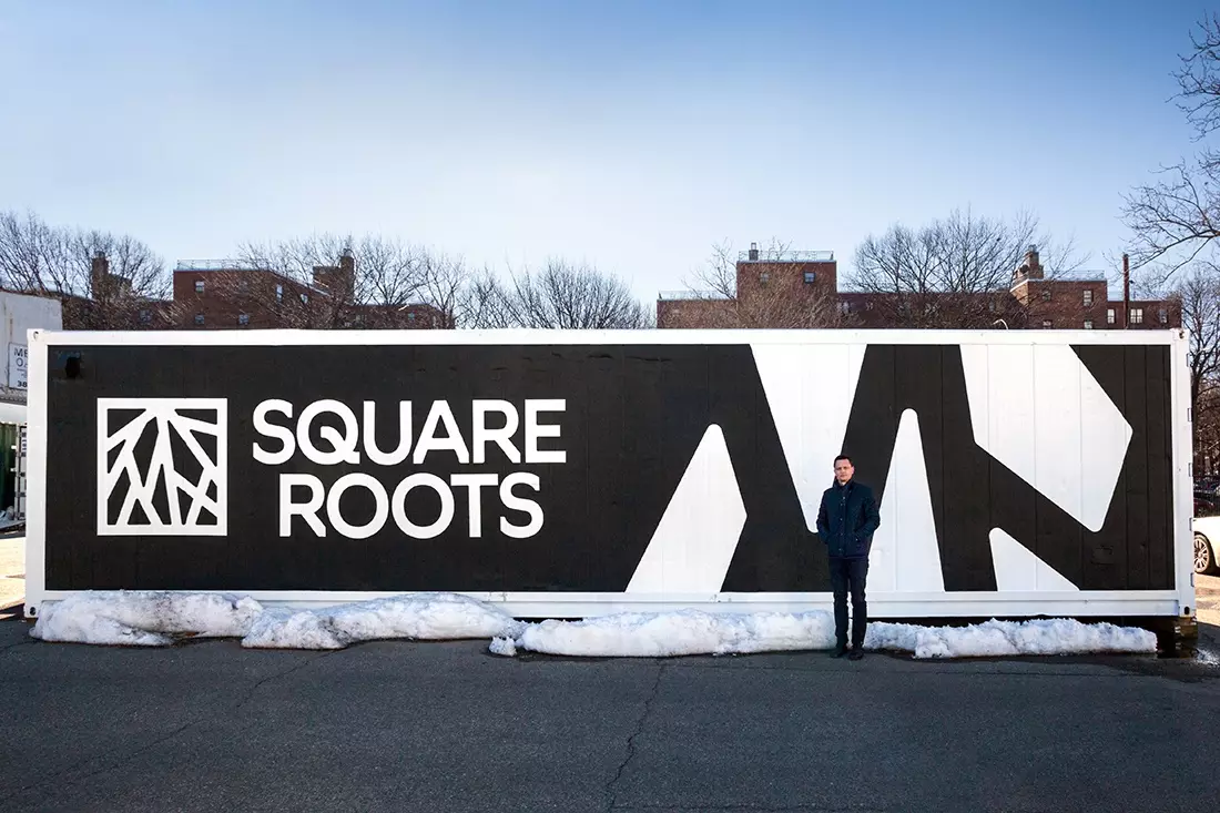 ฉันทำงานที่ไหน: เข้าไปในฟาร์มตู้คอนเทนเนอร์แห่งอนาคตของ Square Roots ใน Bed-Stuy 18691_2