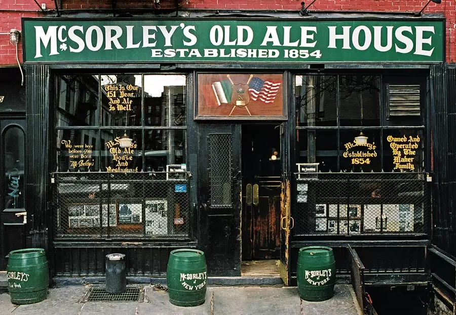 නාගරික කාච: McSorley's Old Ale House, NYC හි පැරණිතම බාර්එක ඇතුළත 19174_2