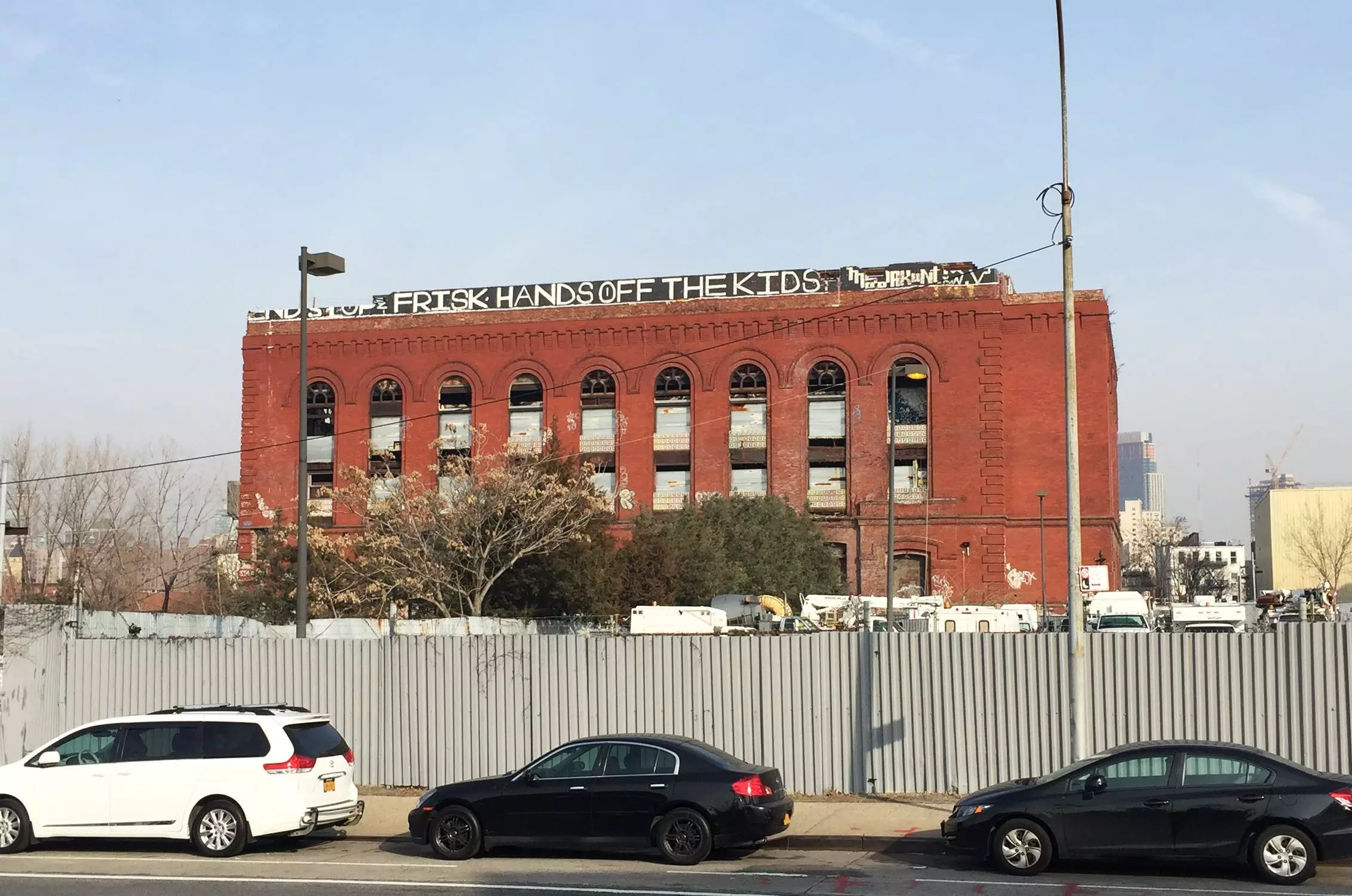 Herzog & de Meuron 将把 Gowanus 的涂鸦覆盖的“蝙蝠洞”变成一个艺术生产工厂 19237_2