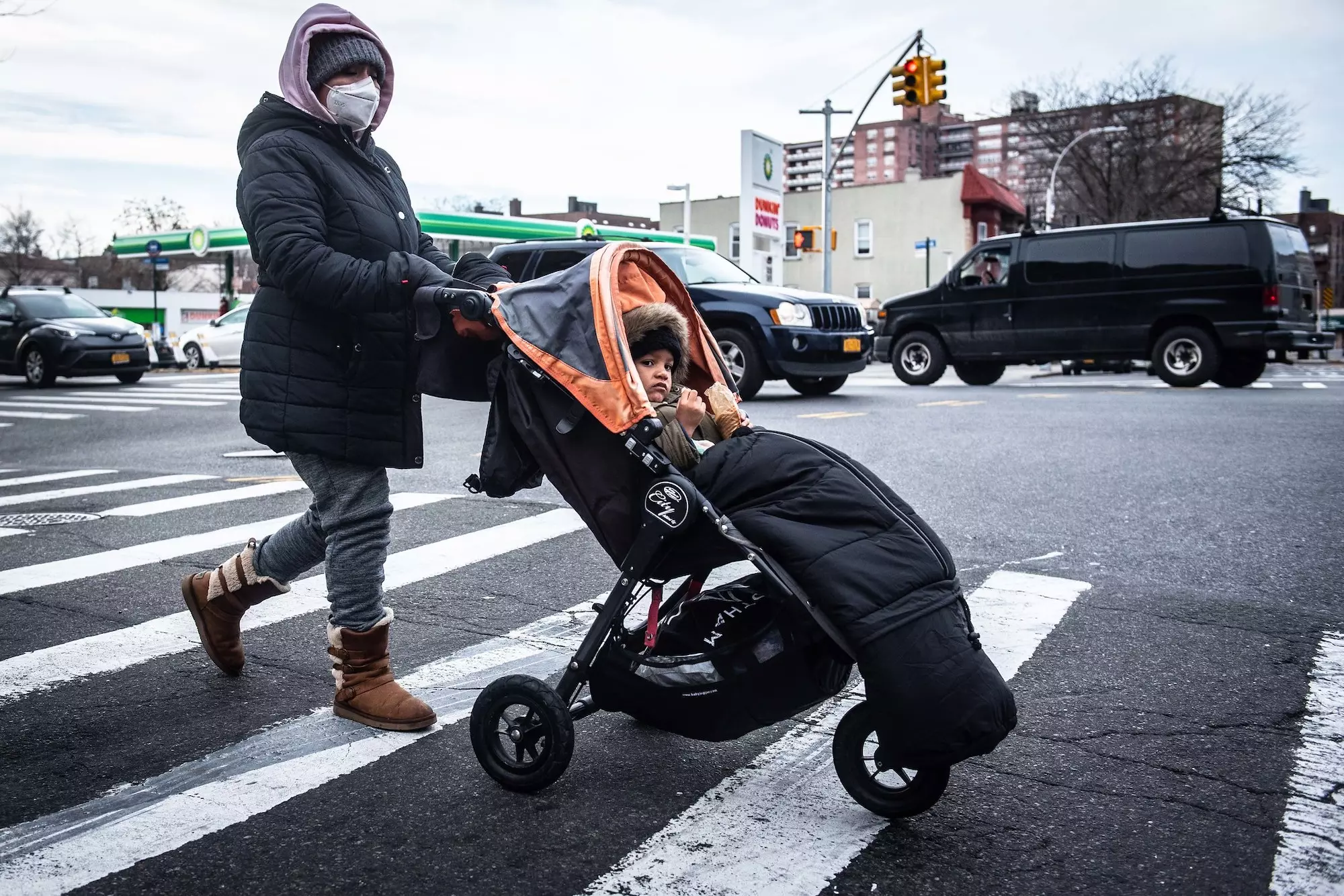 NYCは、1,000の交差点を歩行者にとってより安全にすることを約束します 1936_1