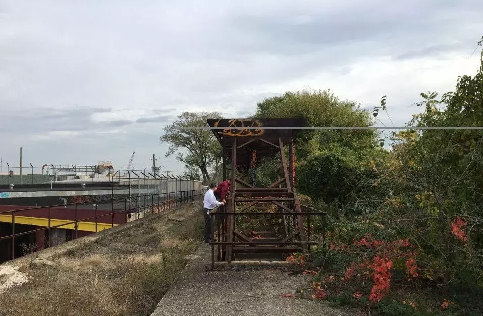 High Line-style park သည် စွန့်ပစ်ထားသော Staten Island ရထားလမ်း၏ မိုင်ဝက်ရှည်လျားမှုအတွက် အဆိုပြုထားသည်။ 19426_5