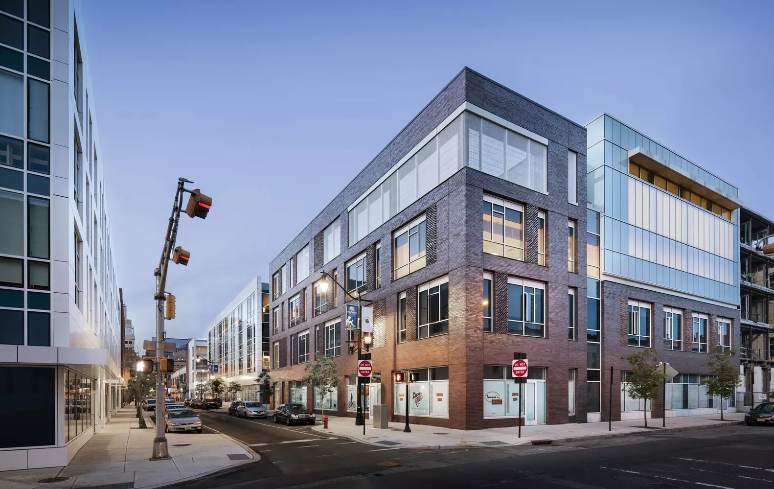 Richard Meier, Groupe RBH, Teachers Village, centre-ville de Newark