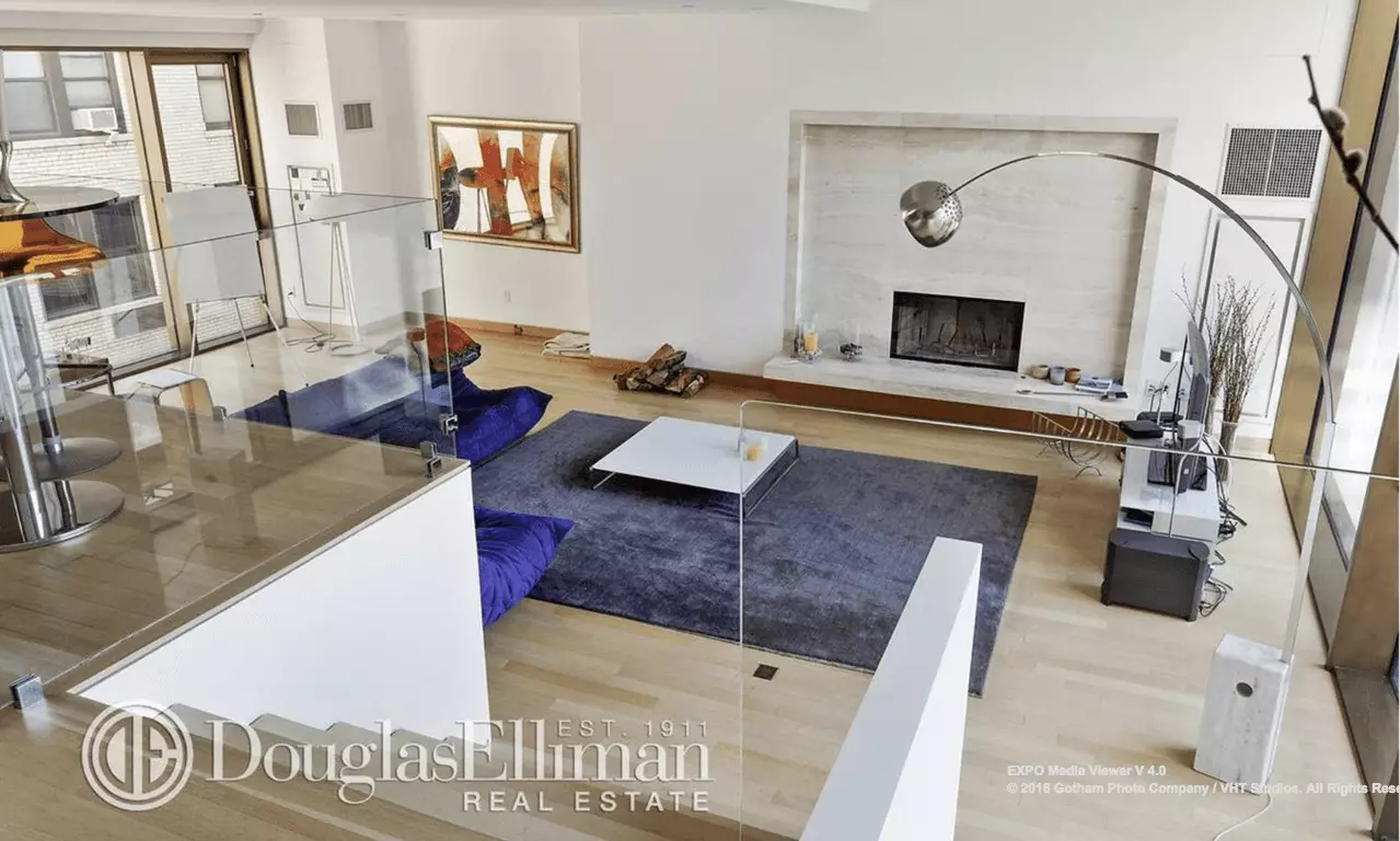 Za 9,5 milionu dolarů má toto rozlehlé družstvo Gramercy zapadlý obývací pokoj a klíče od parku 19452_1