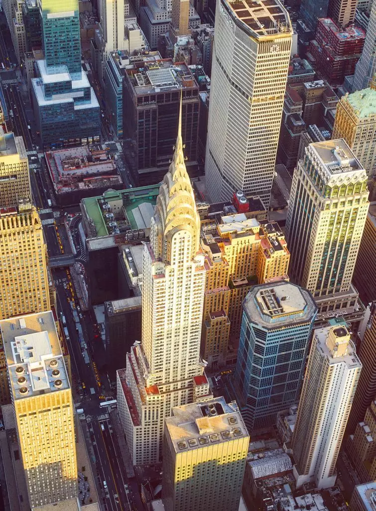Lensa Urban: Fly over NYC sajrone 'jam emas' 19531_8