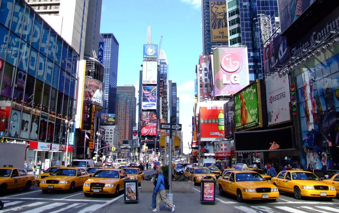 Yon pwopriyetè Times Square kap konstwi obsèvatwa pou premye pwen de vi lavèy nouvèl ane a 195_1
