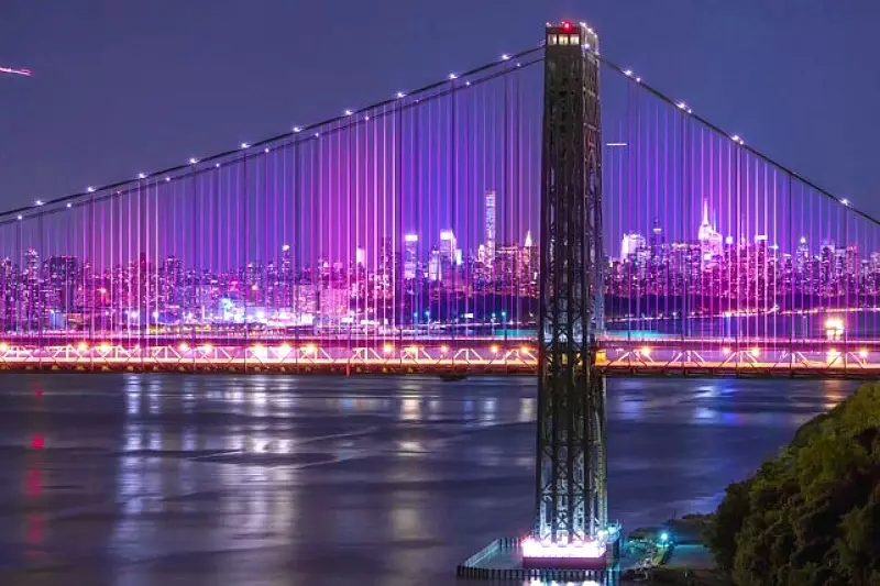 ผู้ว่าราชการ Cuomo เปิดเผยรายละเอียดใหม่เกี่ยวกับการแสดงไฟ LED ที่จะมาถึงสะพานและอุโมงค์ NYC 19774_1