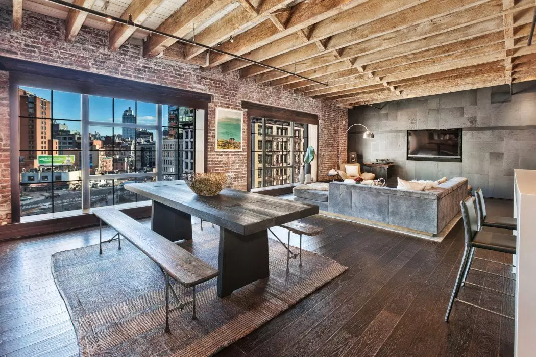 Detaliile bogate din lemn abundă la această mansardă cu etaj complet de 5,75 milioane USD din Tribeca 19853_2