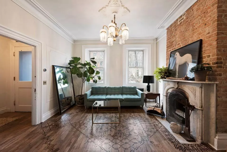 119 Vanderbilt, Clinton Hill, townhouse, Lake Bell, Selebriti, Daftar keren, Wallabout, rumah bersejarah, ruang luar, interior