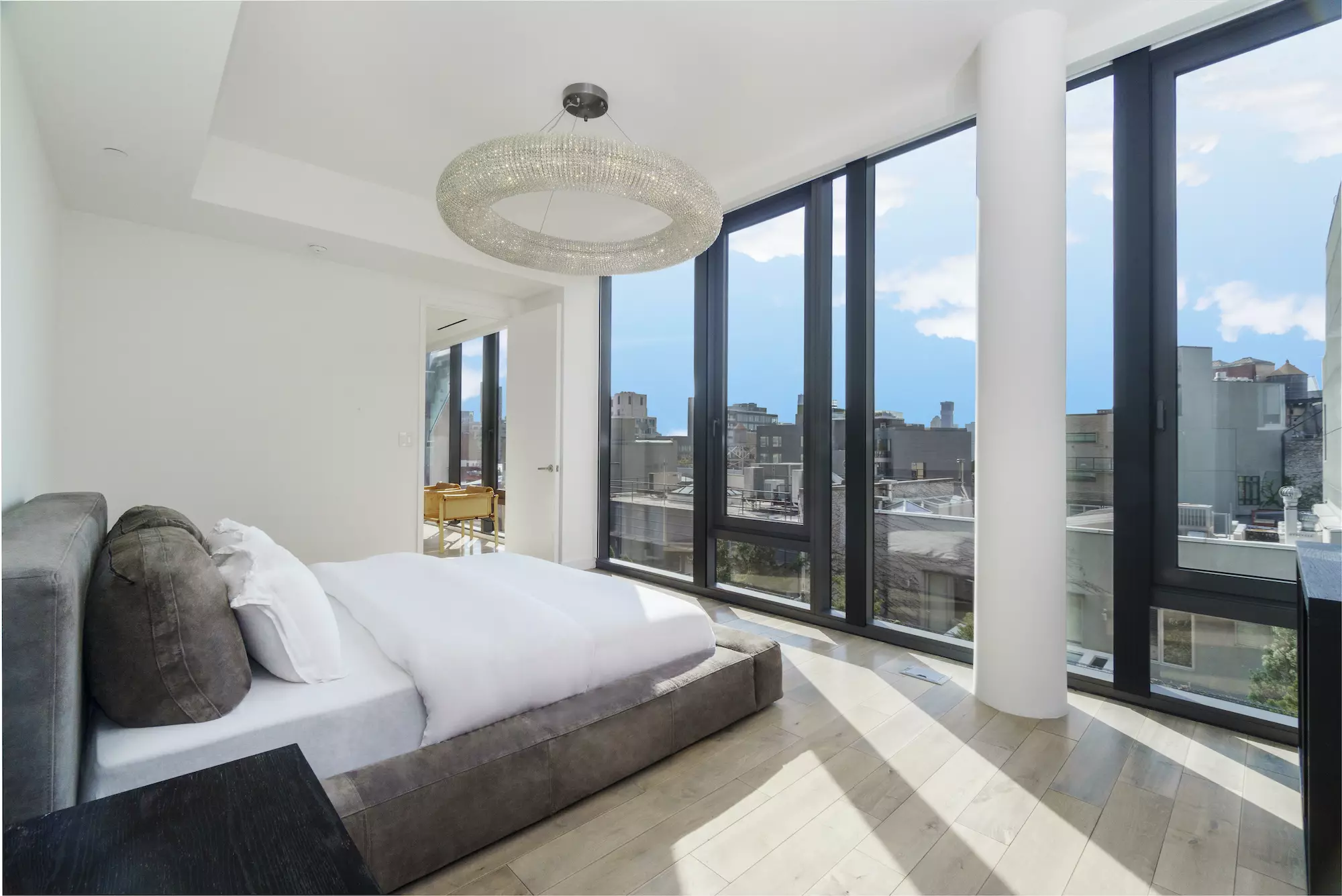 Dit Soho-penthouse van $ 8,975 miljoen is een privétuinretraite met een bubbelbad en een buitenkeuken 1999_5