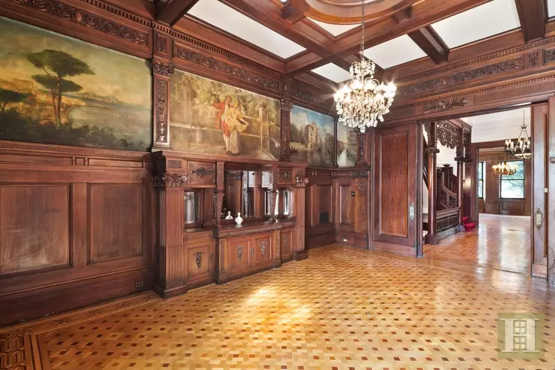 $8.8M 20-ಕೊಠಡಿ ಸುಣ್ಣದಕಲ್ಲು ಪಾರ್ಕ್ ಇಳಿಜಾರು ಮಹಲು 1905 ರಲ್ಲಿ ಪೀಠೋಪಕರಣ ಉದ್ಯಮಿಗಾಗಿ ನಿರ್ಮಿಸಲಾಯಿತು 20160_1