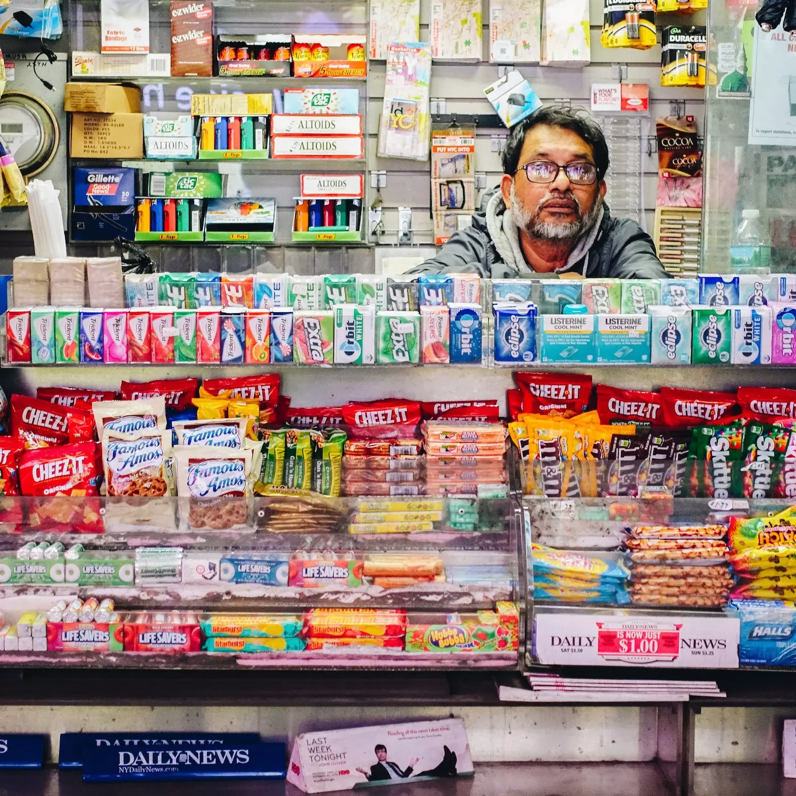 The Urban Lens: Nei Valente'nin 'Gazeteler' medyanın değişen yüzünü gösteriyor 20199_1